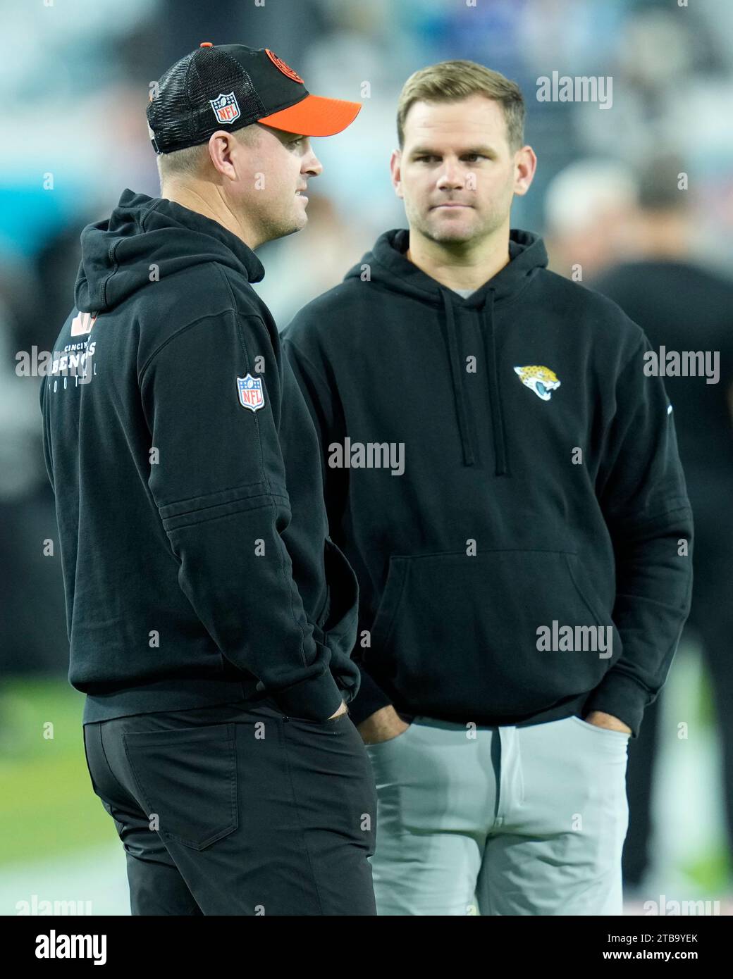 Cincinnati Bengals head coach Zac Taylor, left, and his brother Press ...