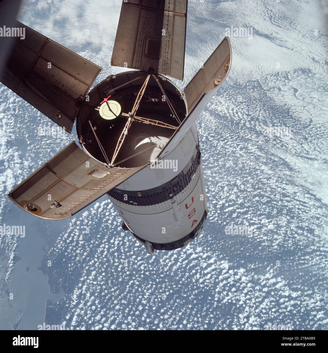 Apollo 7 S-IVB rocket stage in Earth orbit, 1968 Stock Photo - Alamy