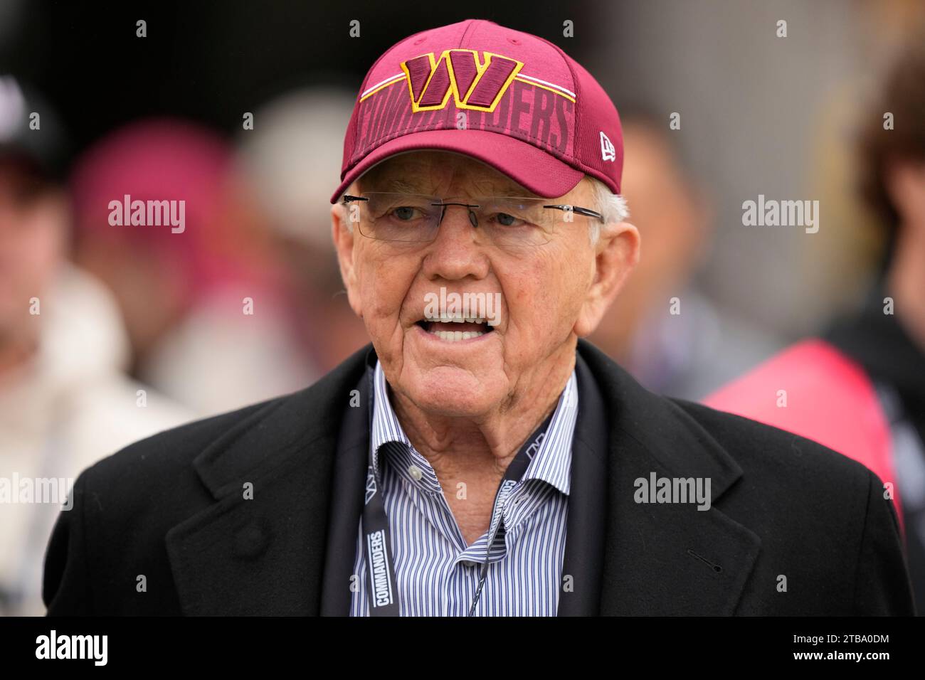 Former Washington Redskins head coach Joe Gibbs walks on the sidelines ...