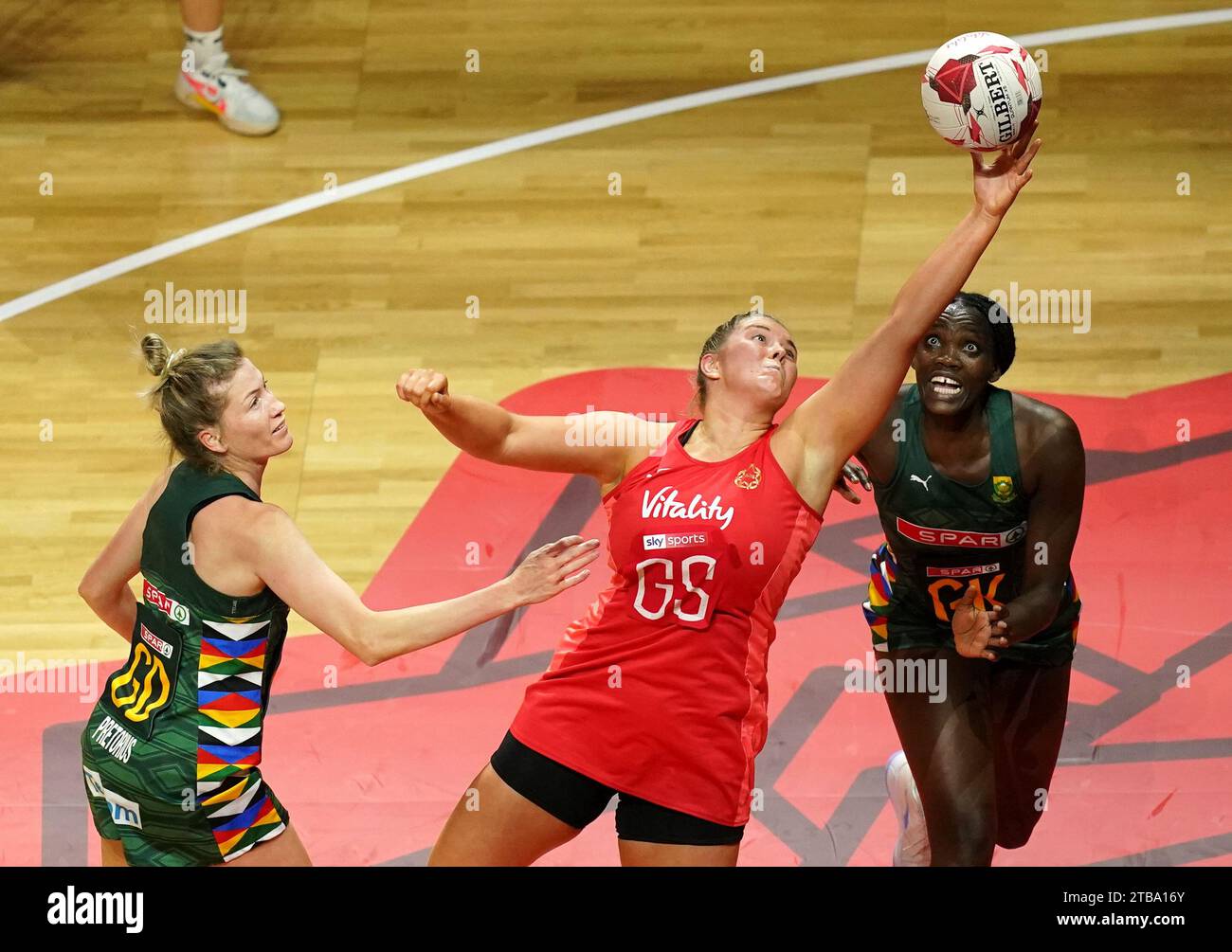 England's Eleanor Cardwell (centre) during the Vitality Netball ...