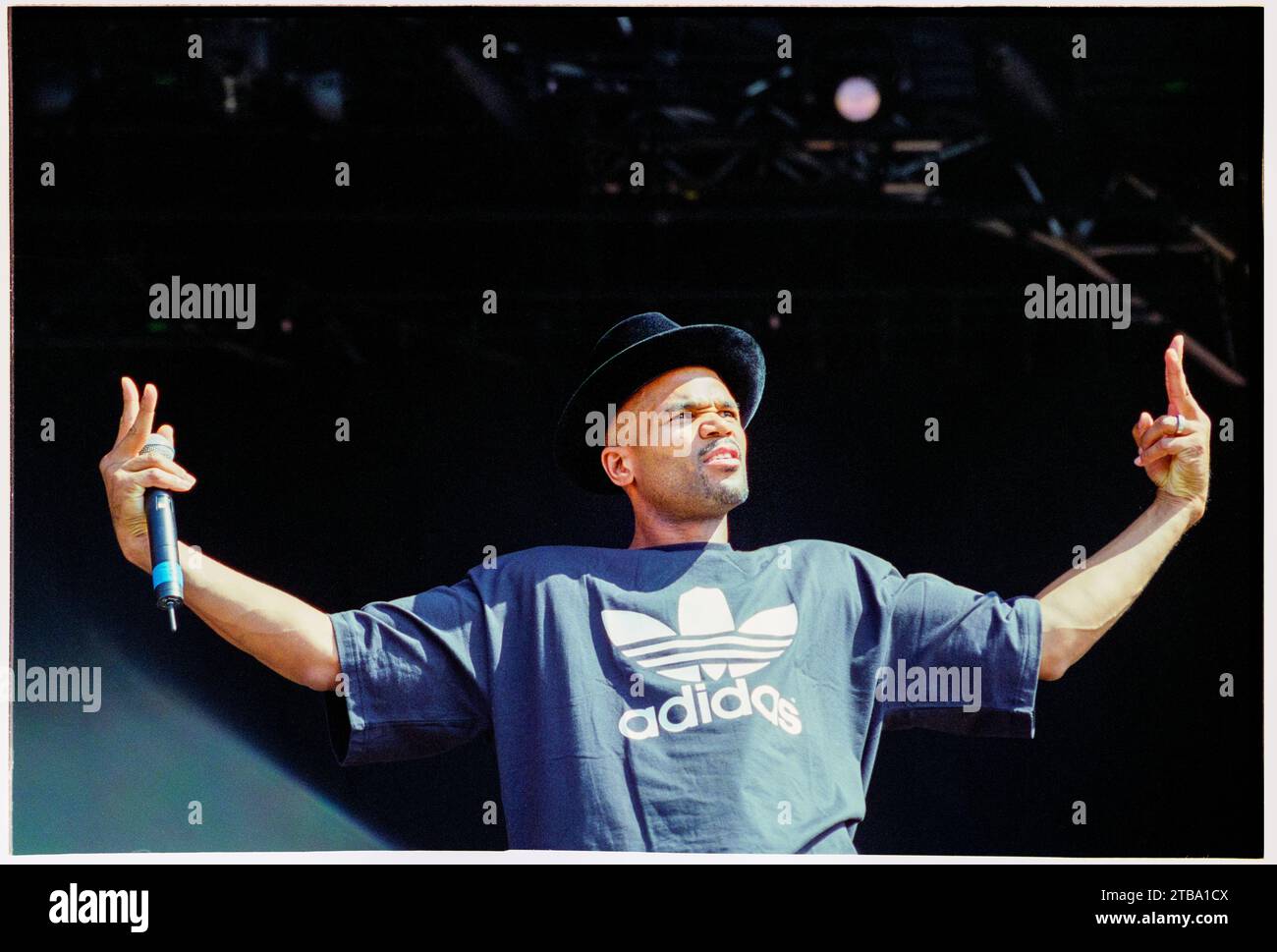 DARRYL McDANIELS, RUN DMC, READING FESTIVAL, 2001. Darryl McDaniels ...