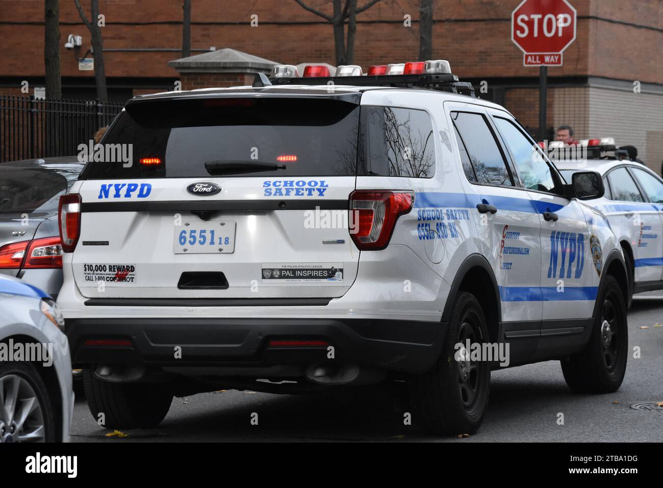 Brooklyn, United States. 05th Dec, 2023. Police stage after a stabbing ...
