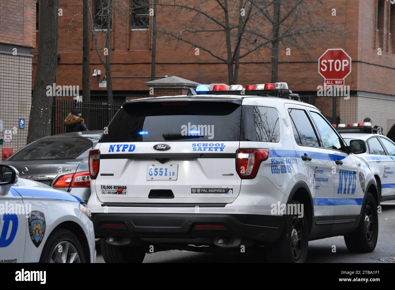 Brooklyn, United States. 05th Dec, 2023. Police stage after a stabbing ...