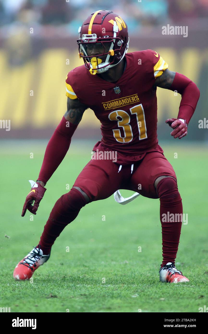 Washington Commanders safety Kamren Curl (31) runs during an NFL ...