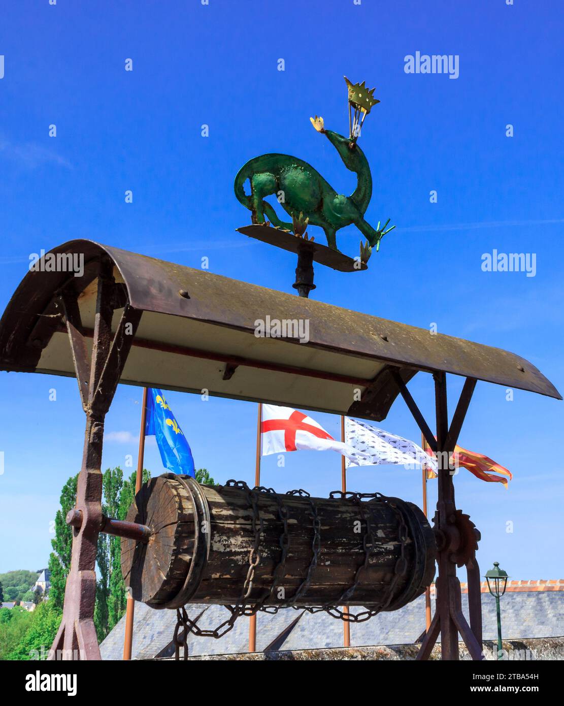 Well winding wheel hi-res stock photography and images - Alamy