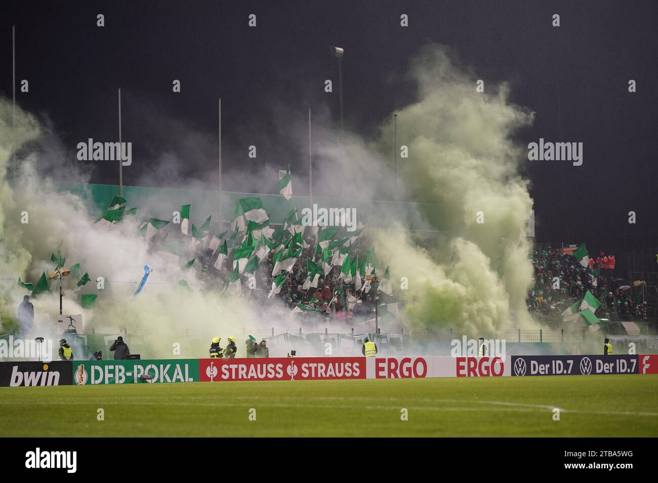Homburg, Germany. 05th Dec, 2023. Soccer: DFB Cup, FC Homburg - FC St ...