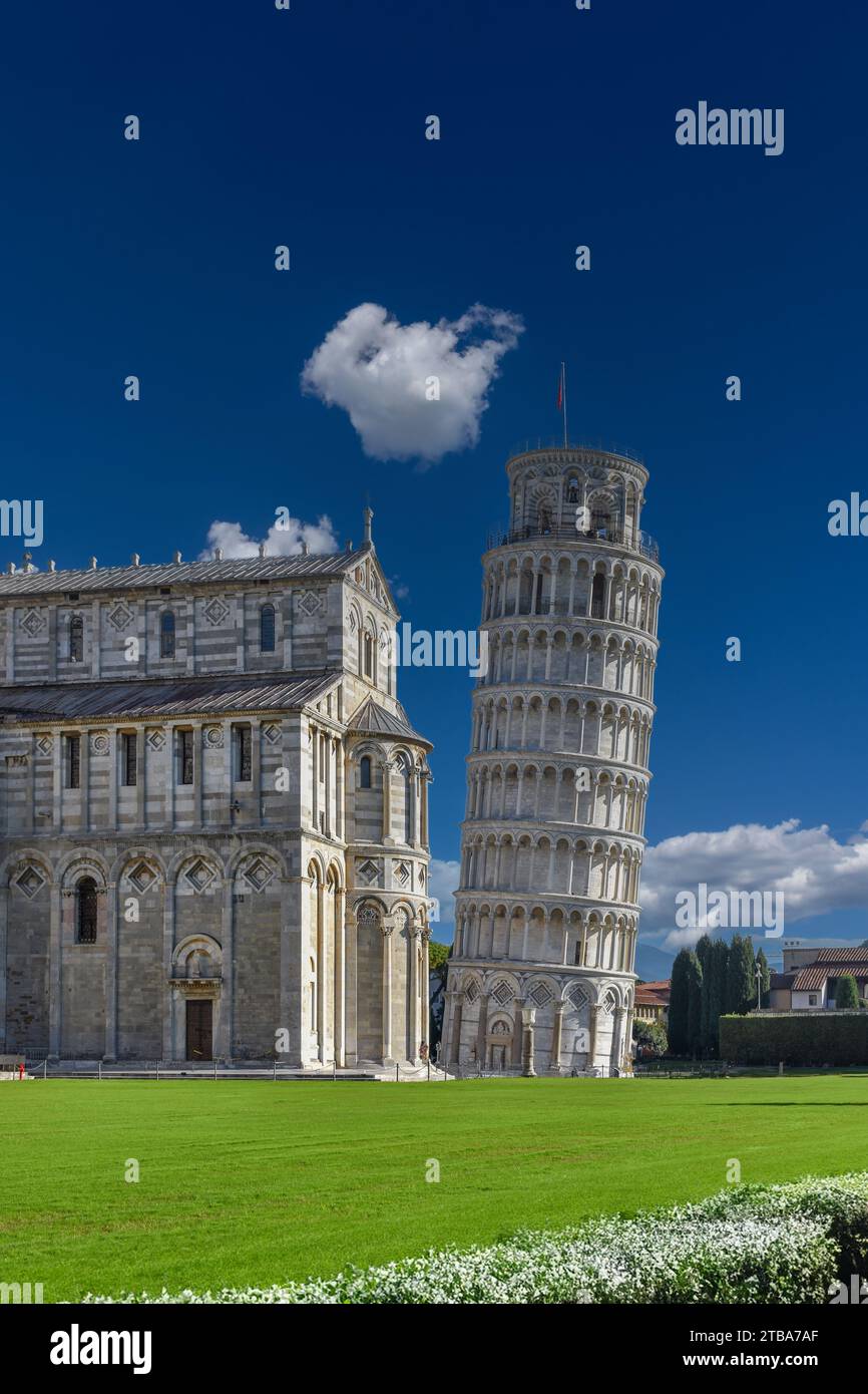 Pisa, Italy - novembre 24, 2023: the Leaning Tower of Pisa (14th ...