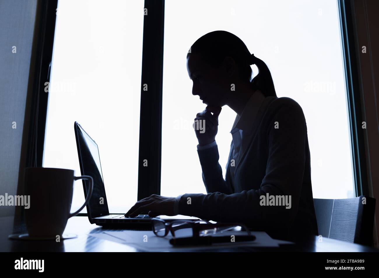 Woman working computer desk hi-res stock photography and images - Alamy