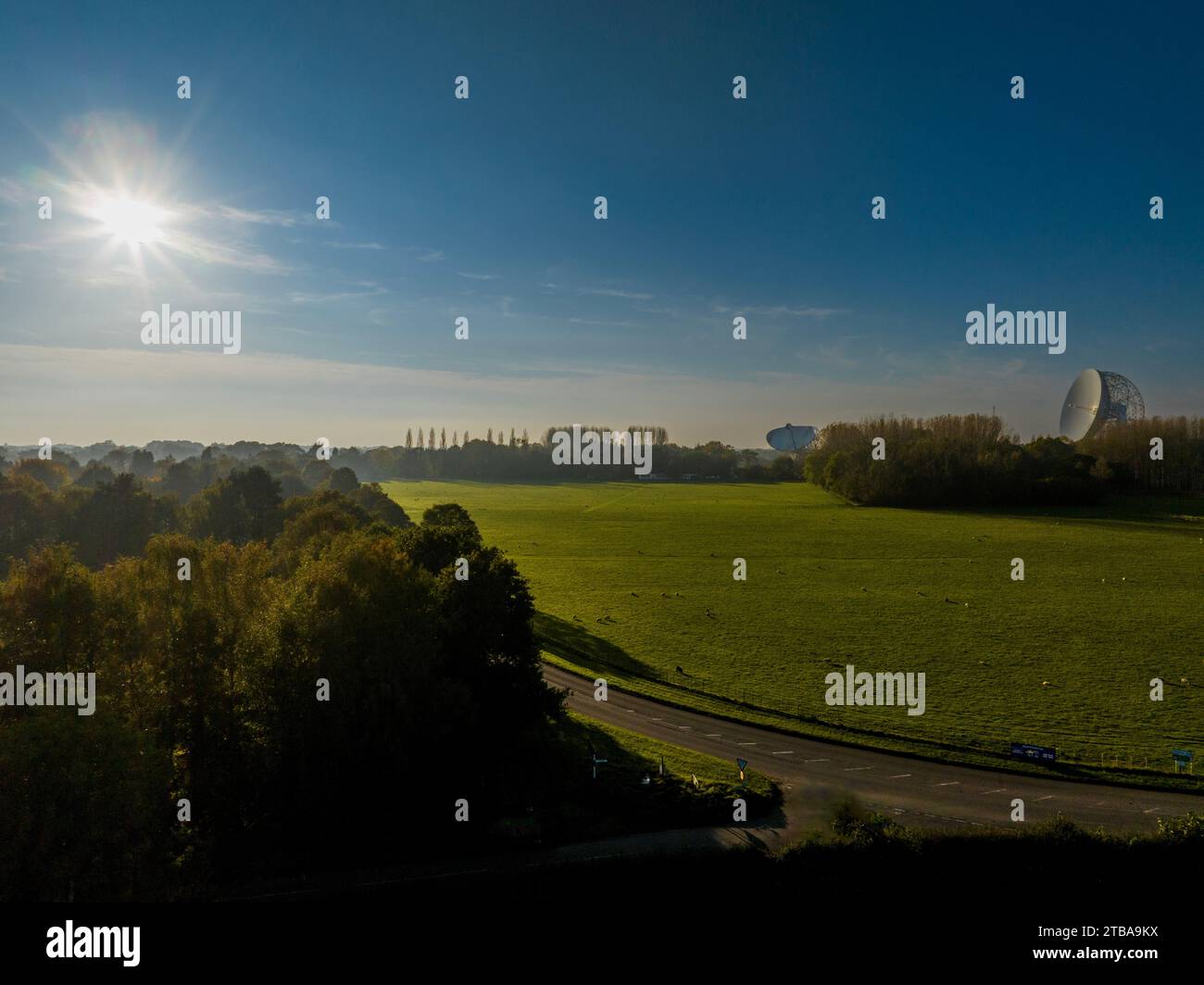 Jodrell bank observatory field hi-res stock photography and images - Alamy