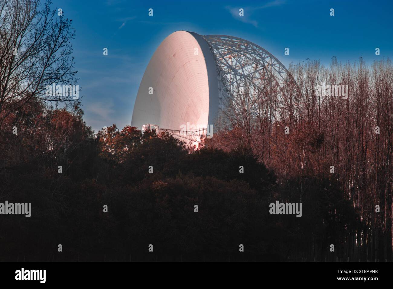 Space research radio telescope aerial hi-res stock photography and ...