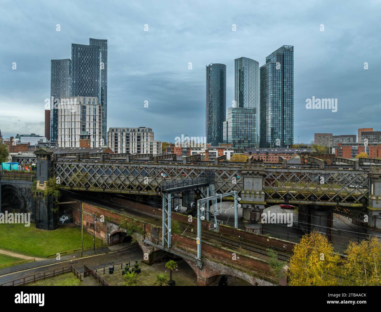 Manchester skyline towers hi-res stock photography and images - Alamy