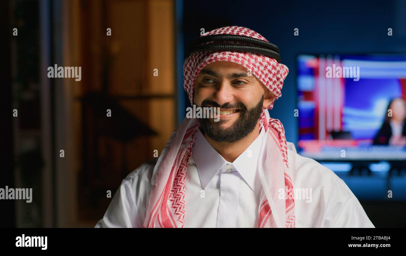 Close up arabic keyboard hi-res stock photography and images - Alamy