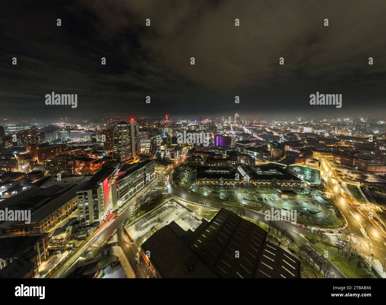 Aerial view of leeds city centre hi-res stock photography and images ...