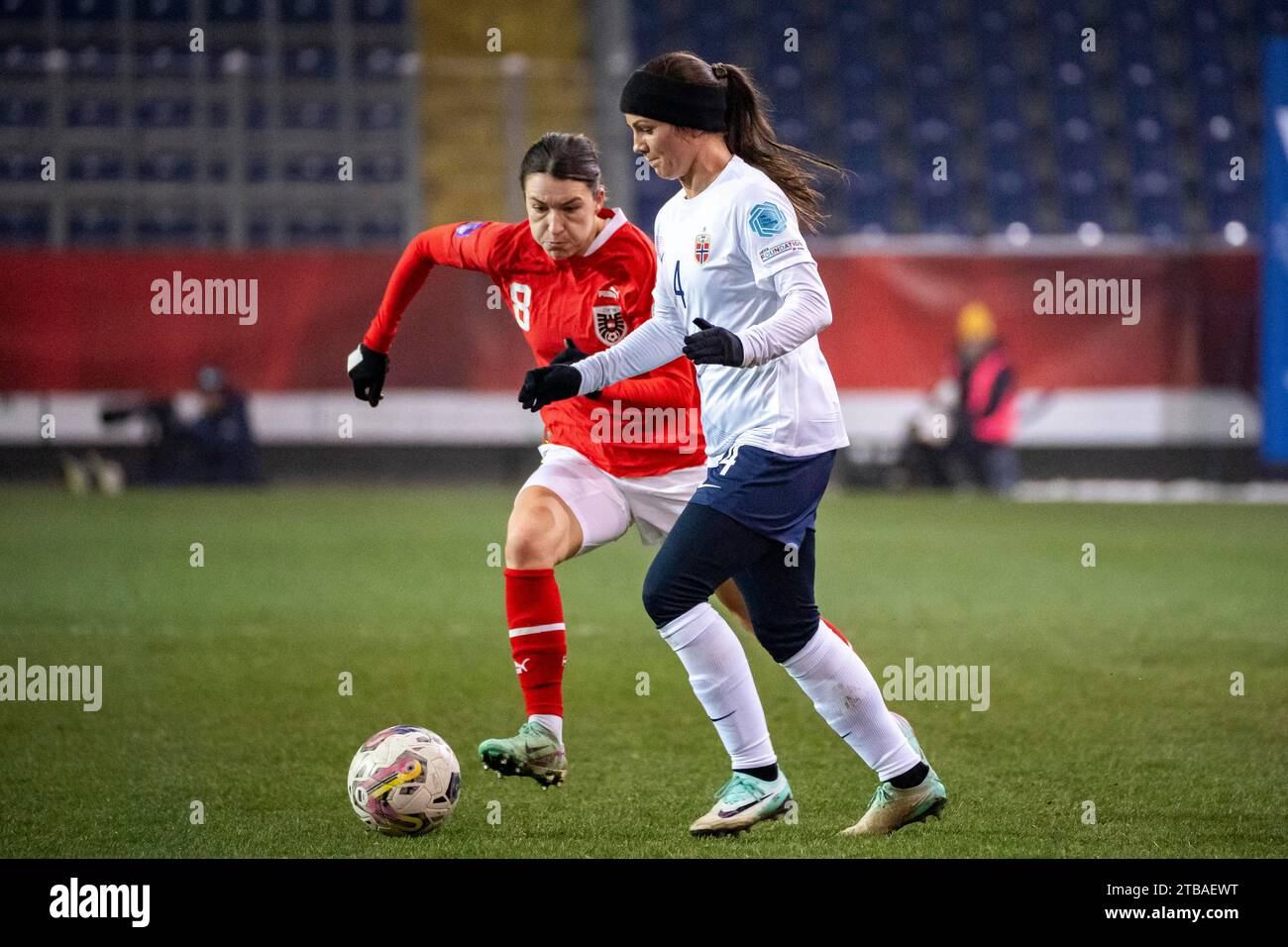 St Polten, Austria. 05th Dec, 2023. DUNST (AUT) and HANSEN (NOR) at ...