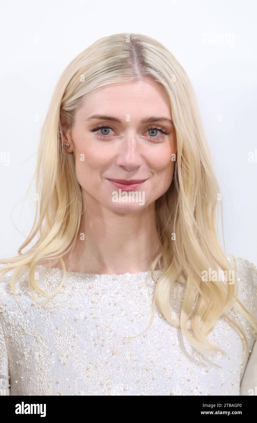 Elizabeth Debicki, THE CROWN Finale Celebration, Final Season 6 ...