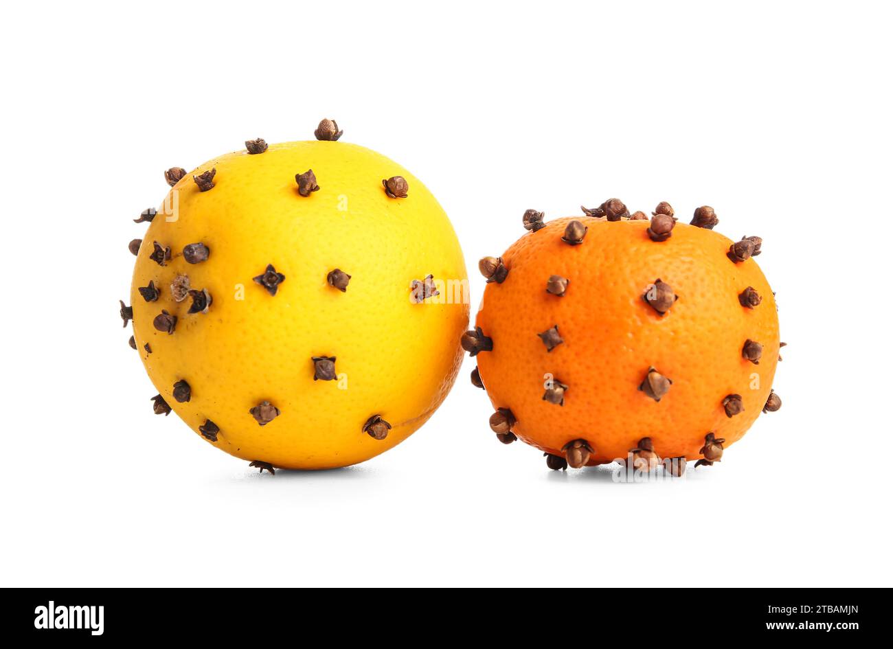 Orange pomander balls hi-res stock photography and images - Alamy