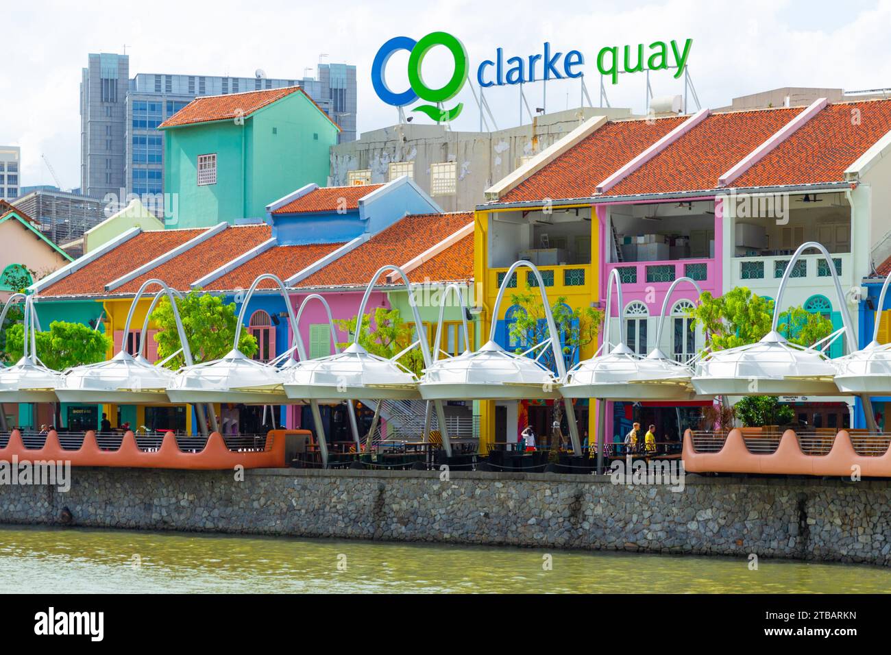 A water view of Clarke Quay on the Singapore River in Singapore Stock ...