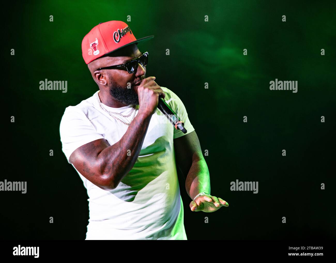 Jeezy jeannie mai hi-res stock photography and images - Alamy