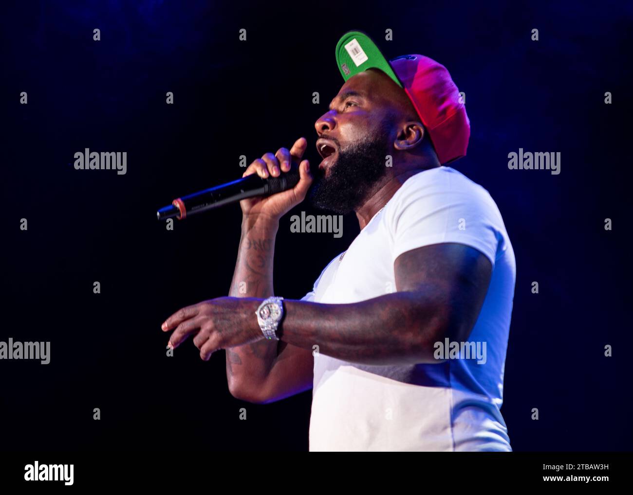 Jeezy jeannie mai hi-res stock photography and images - Alamy