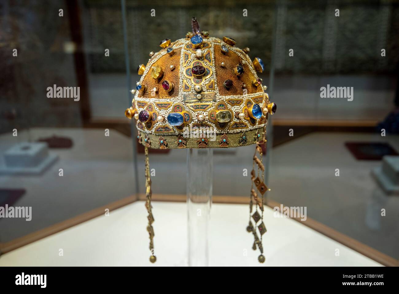 Imperial crown museum hi-res stock photography and images - Alamy