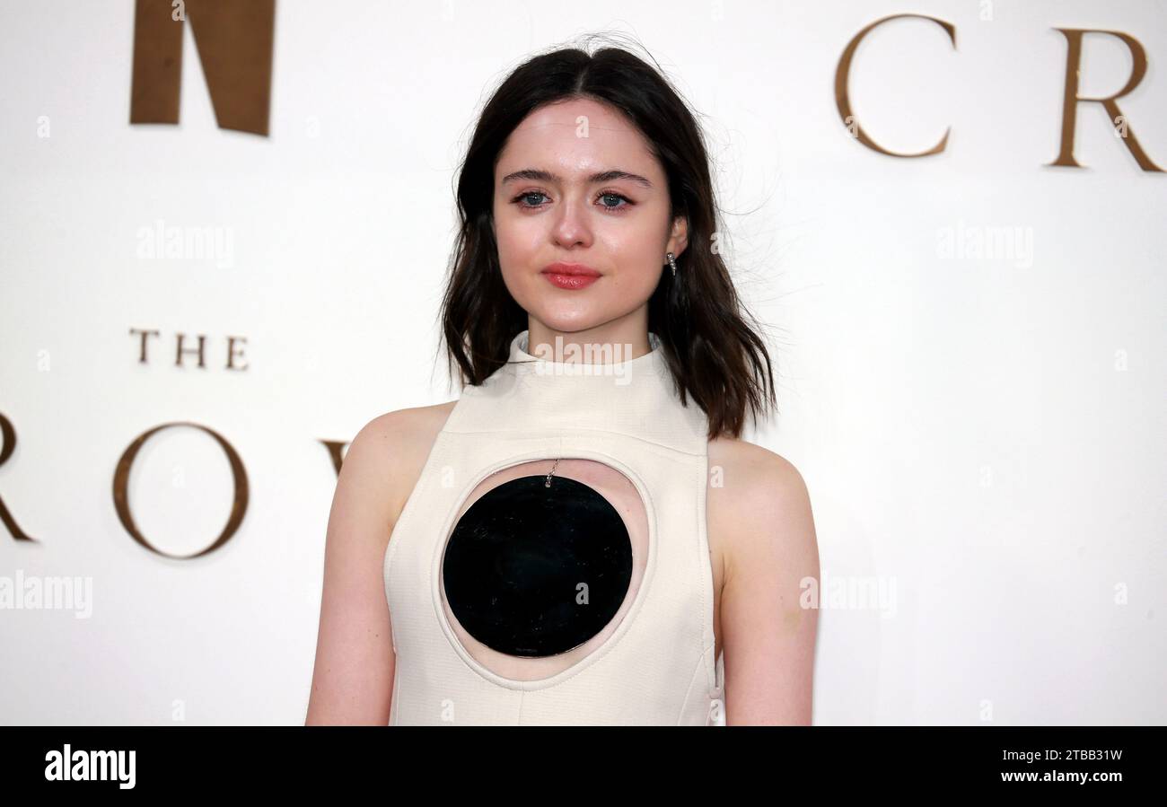 London, UK. 05th Dec, 2023. Viola Prettejohn attends "The Crown" Finale ...