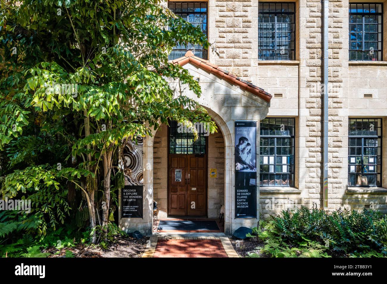 Edward De Courcy Clarke Earth Science Museum at the Univeristy of ...