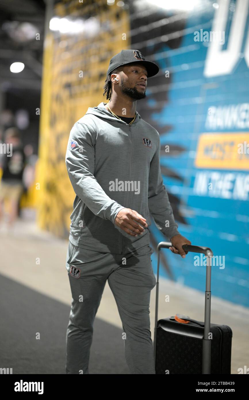 Cincinnati Bengals running back Joe Mixon arrives to the stadium before ...