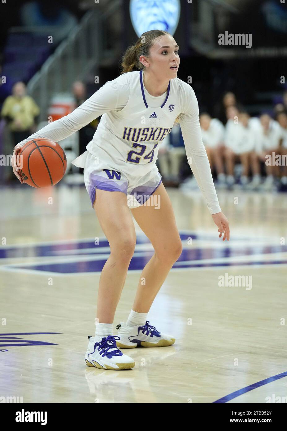 SEATTLE, WA - DECEMBER 05: Washington Huskies guard Elle Ladine (24 ...
