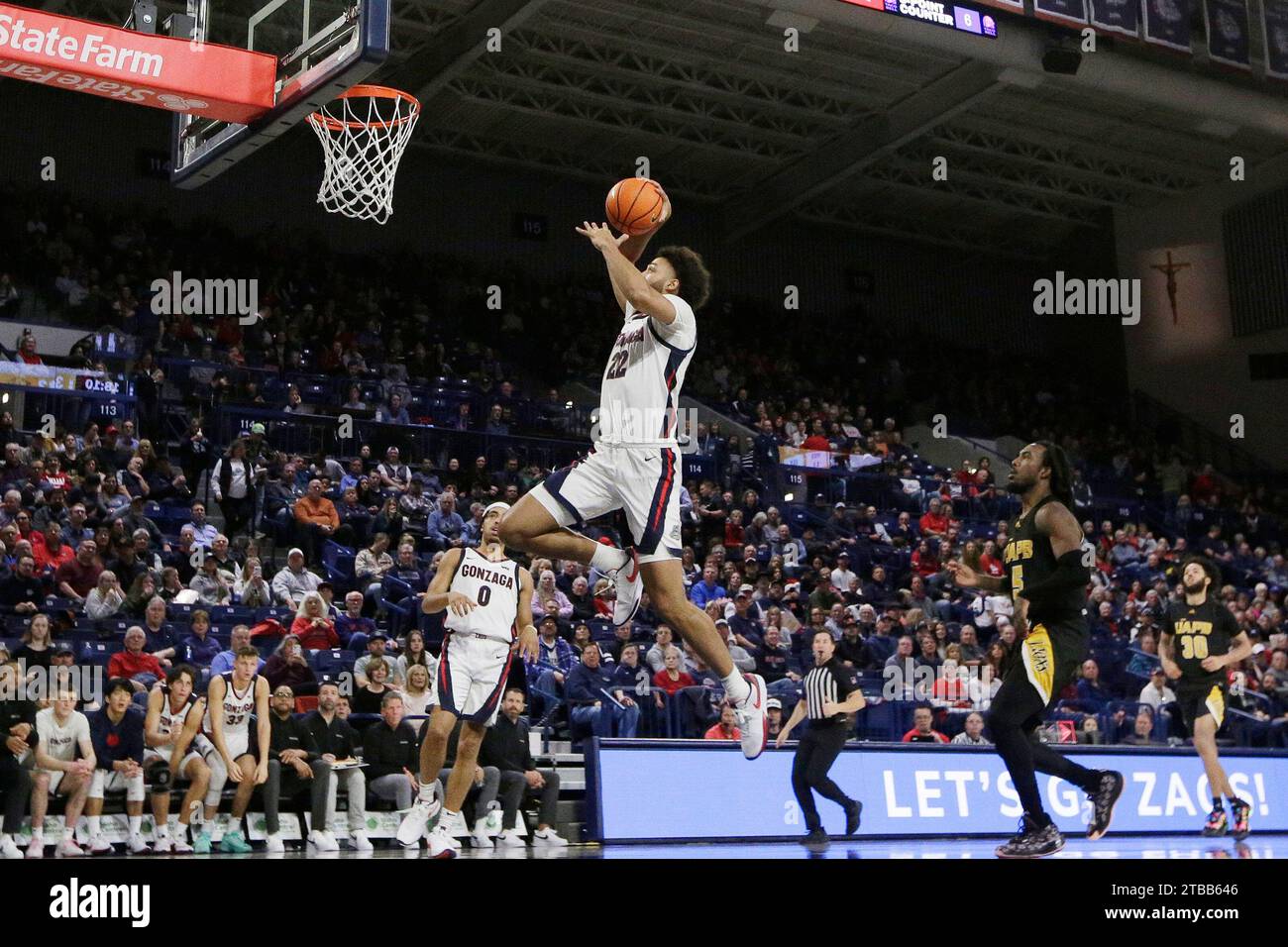 Gonzaga forward Anton Watson (22) goes up for a dunk during the second ...
