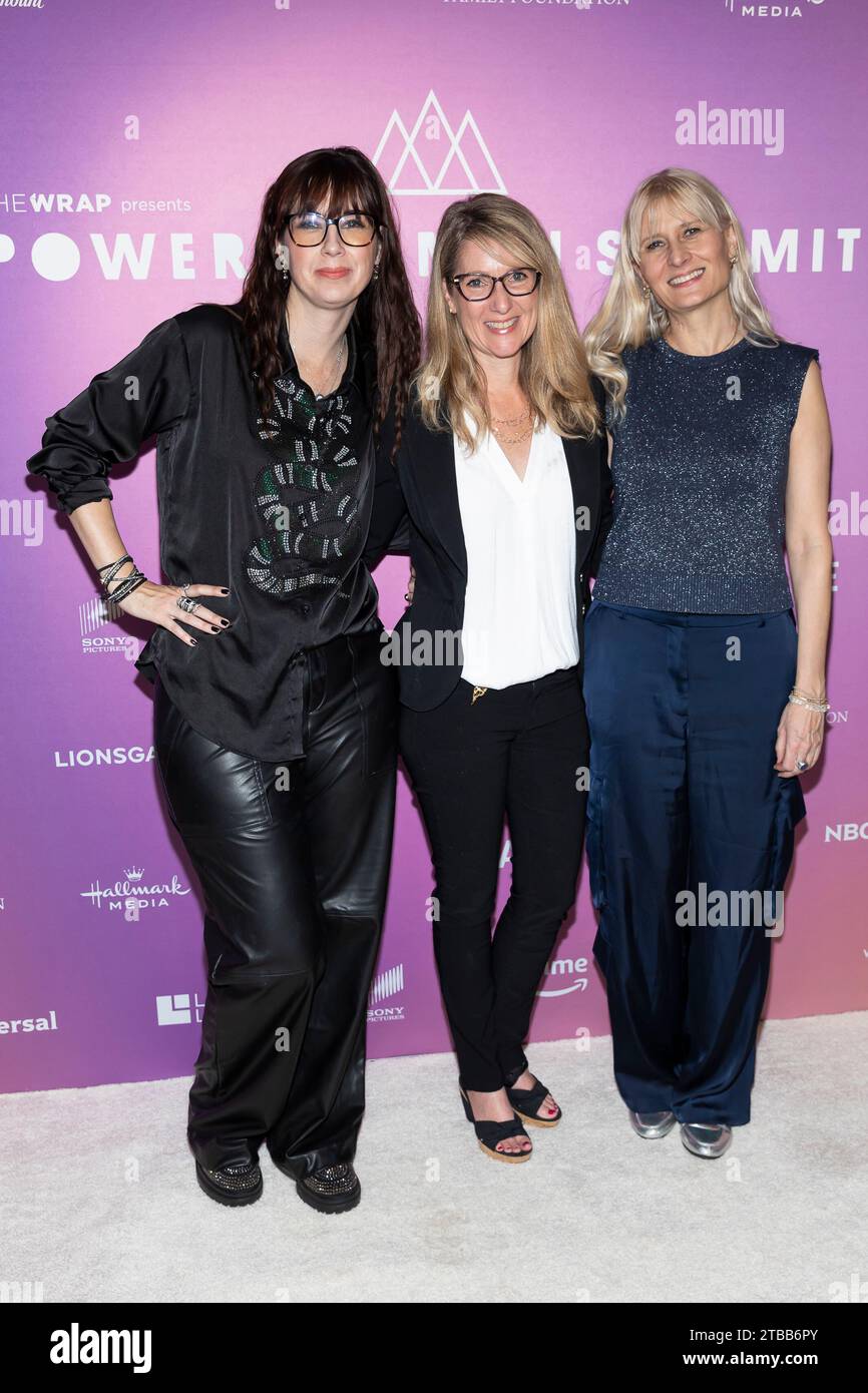 Beverly Hills, USA. 05th Dec, 2023. Shayna Weber, Molly Kasch and ...