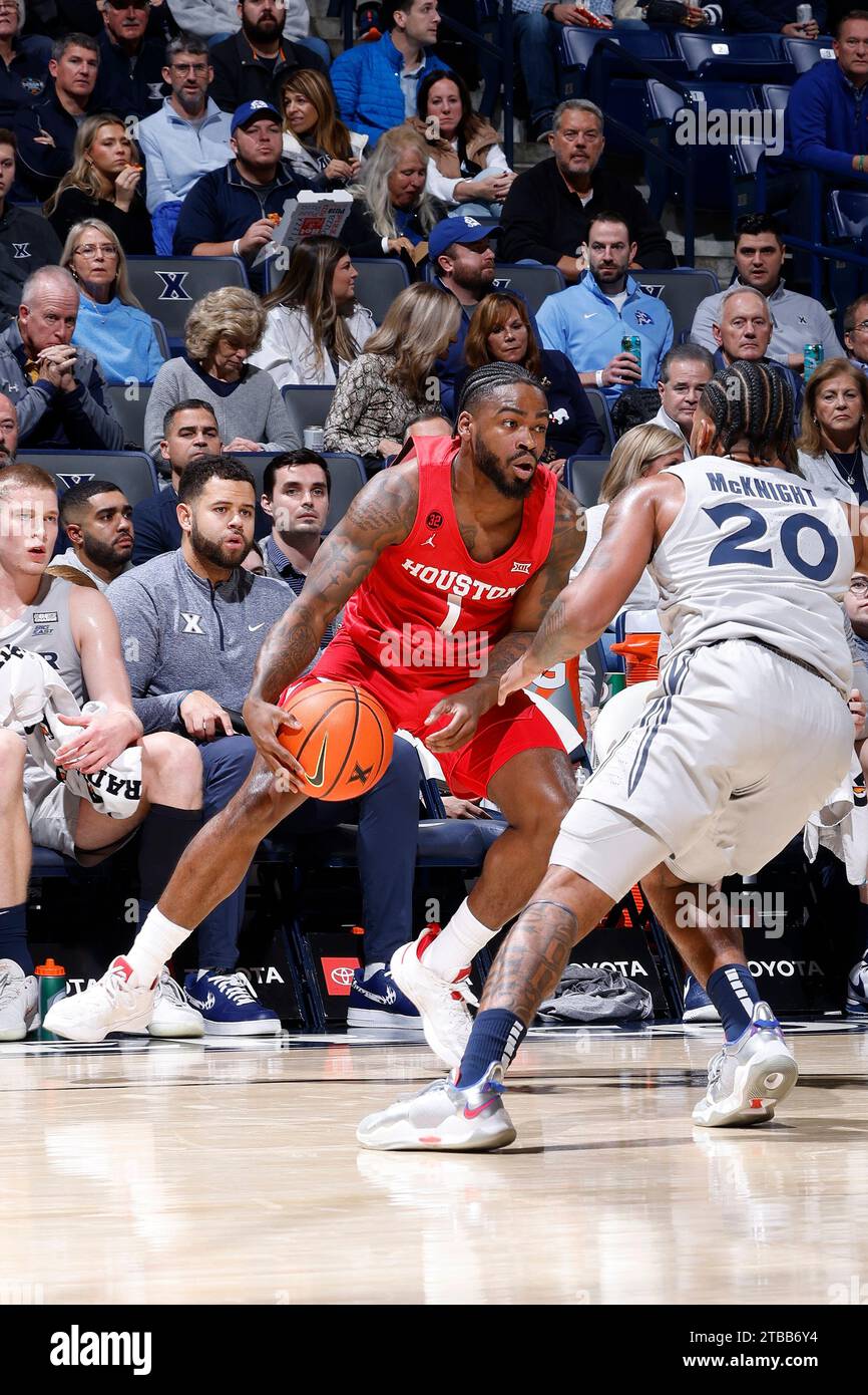 CINCINNATI, OH - DECEMBER 01: Houston Cougars guard Jamal Shead (1 ...