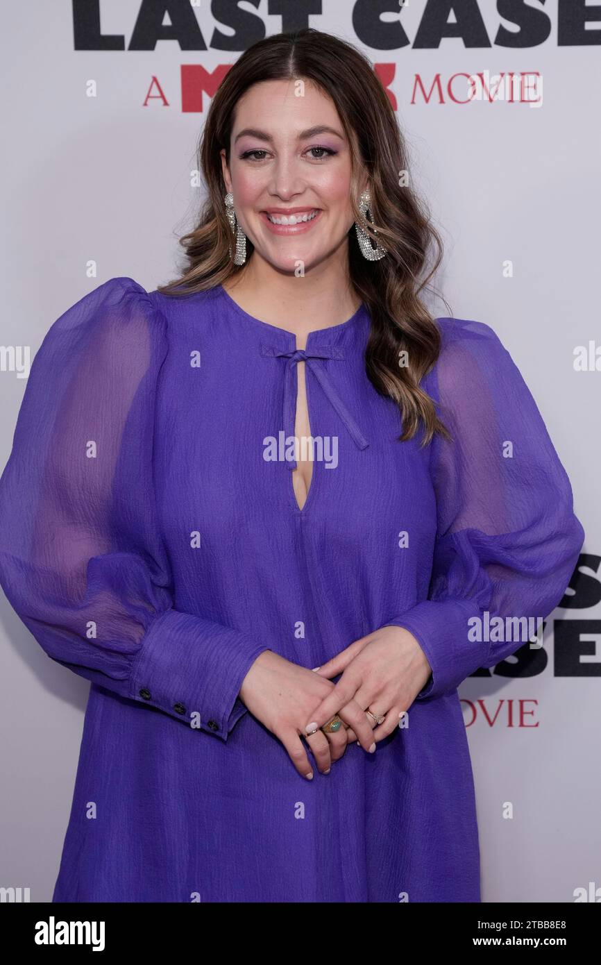Caitlin McGee attends the "Mr. Monk's Last Case: A Monk Movie" premiere ...