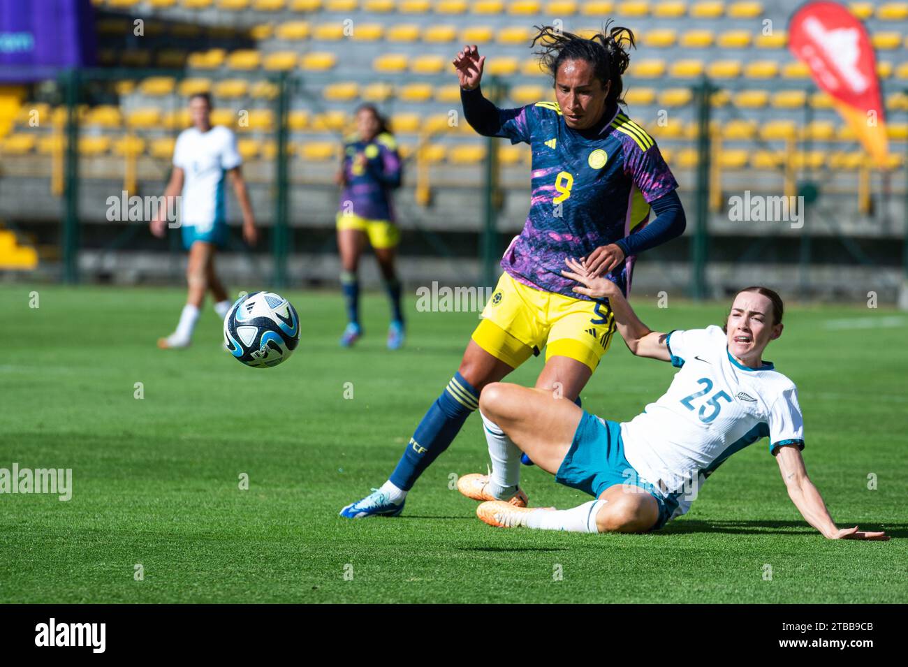 Bogota, Colombia. 05th Dec, 2023. Colombia's Mayra Ramirez (L) fights ...