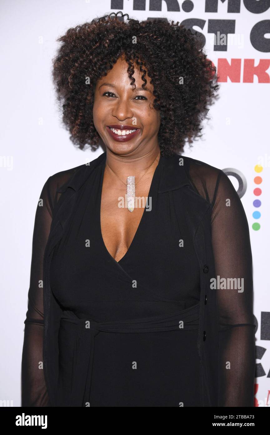 Raven tv series hi-res stock photography and images - Alamy