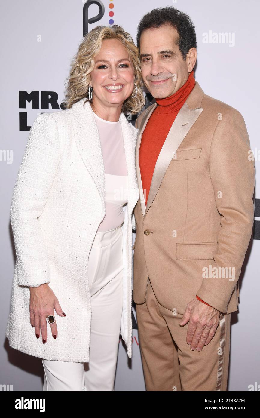 New York, USA. 05th Dec, 2023. (L-R) ActorsTony Shalhoub and Melora ...