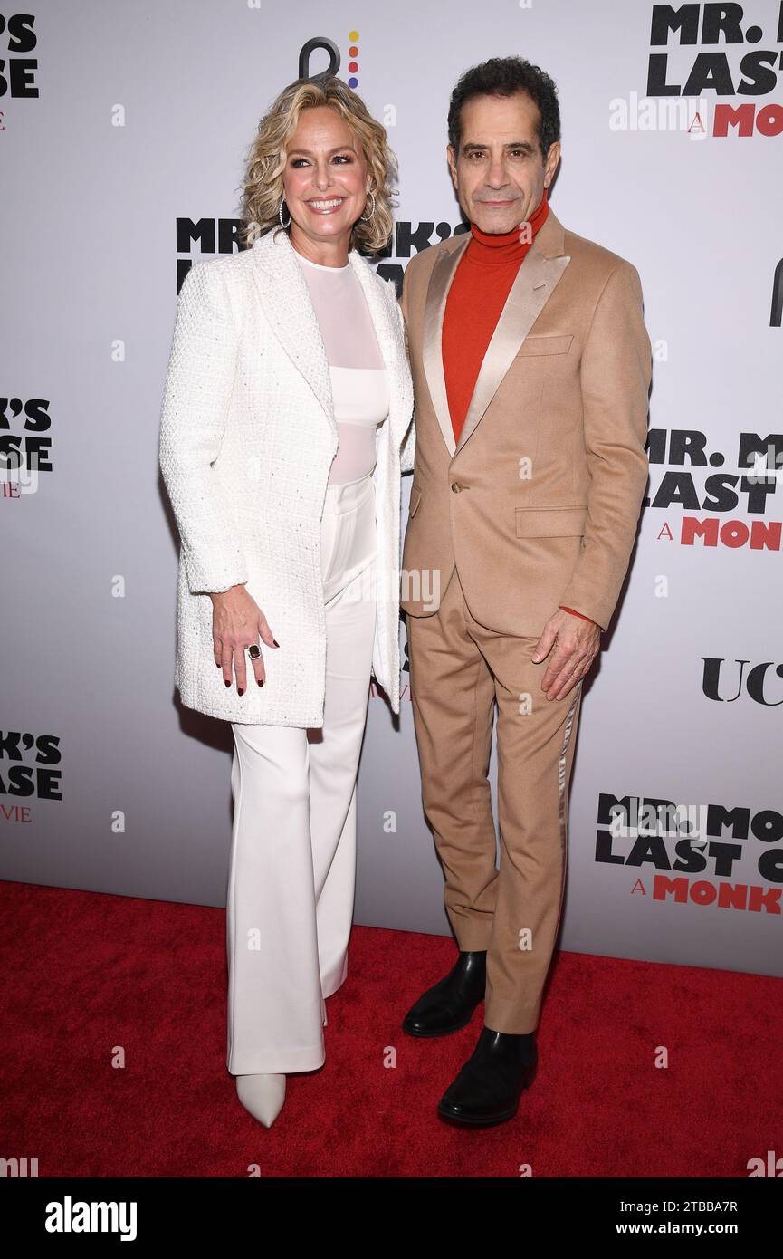 New York, USA. 05th Dec, 2023. (L-R) ActorsTony Shalhoub and Melora ...