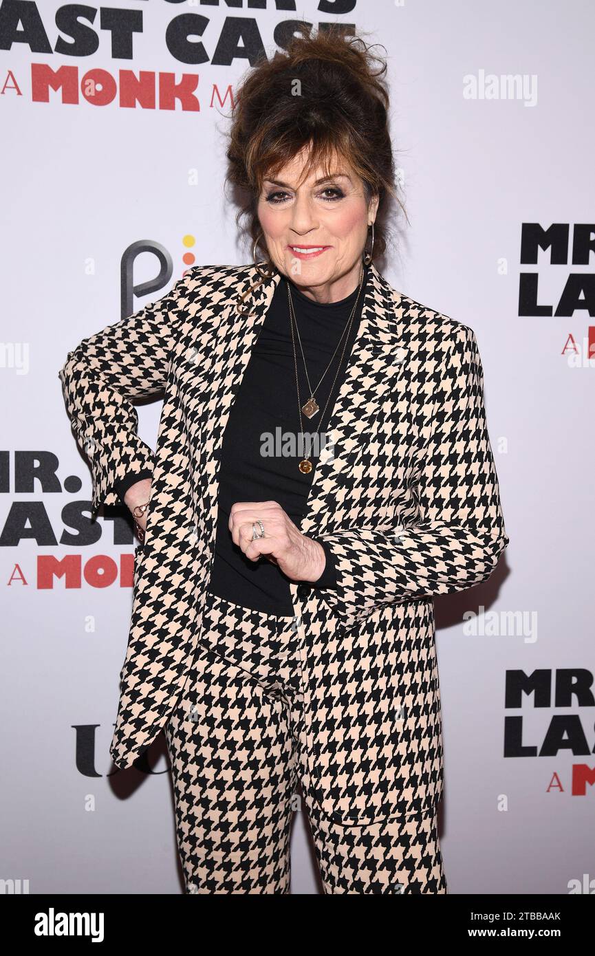 New York, USA. 05th Dec, 2023. Caroline Aaron attends Peacock's 'Mr ...
