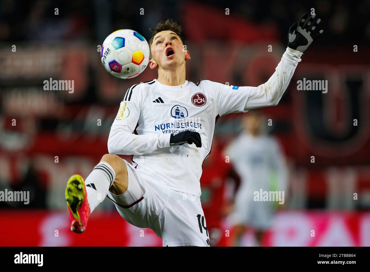 Kaiserslautern, Deutschland. 06th Dec, 2023. Benjamin Goller (1.FC ...