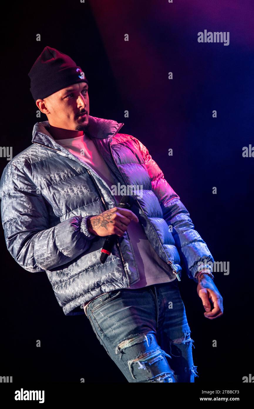 Mc slim hi-res stock photography and images - Alamy