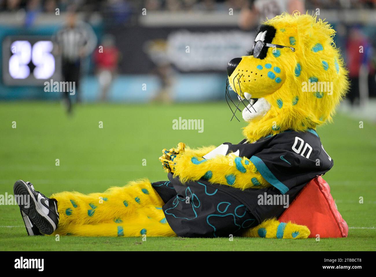 Jacksonville Jaguars mascot Jaxson de Ville sits on the field while ...