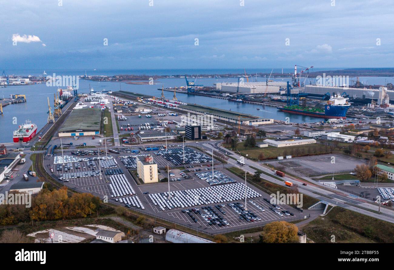 Rostock, Germany. 21st Nov, 2023. The seaport with various port basins ...
