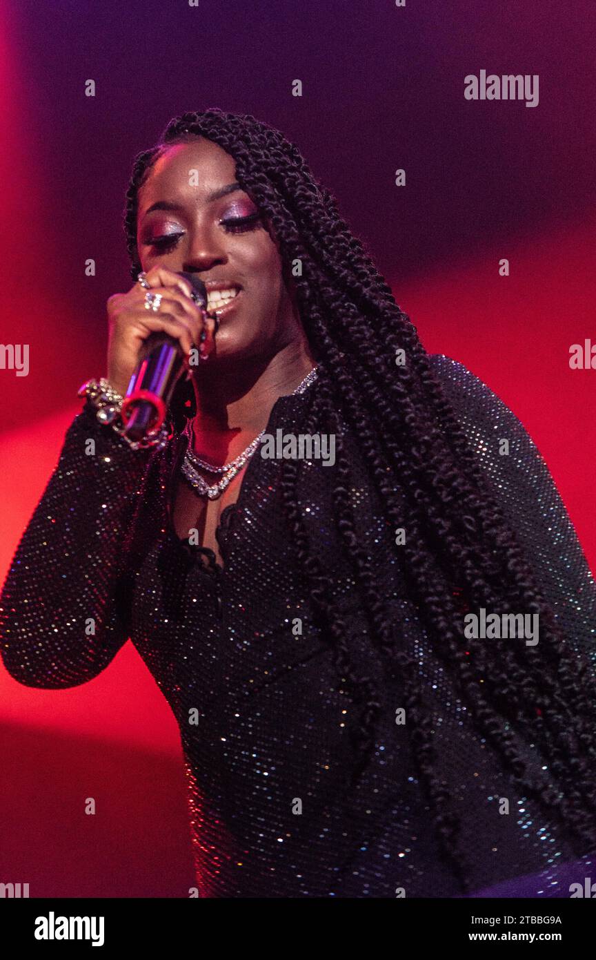 Jeezy london show supports hi-res stock photography and images - Alamy