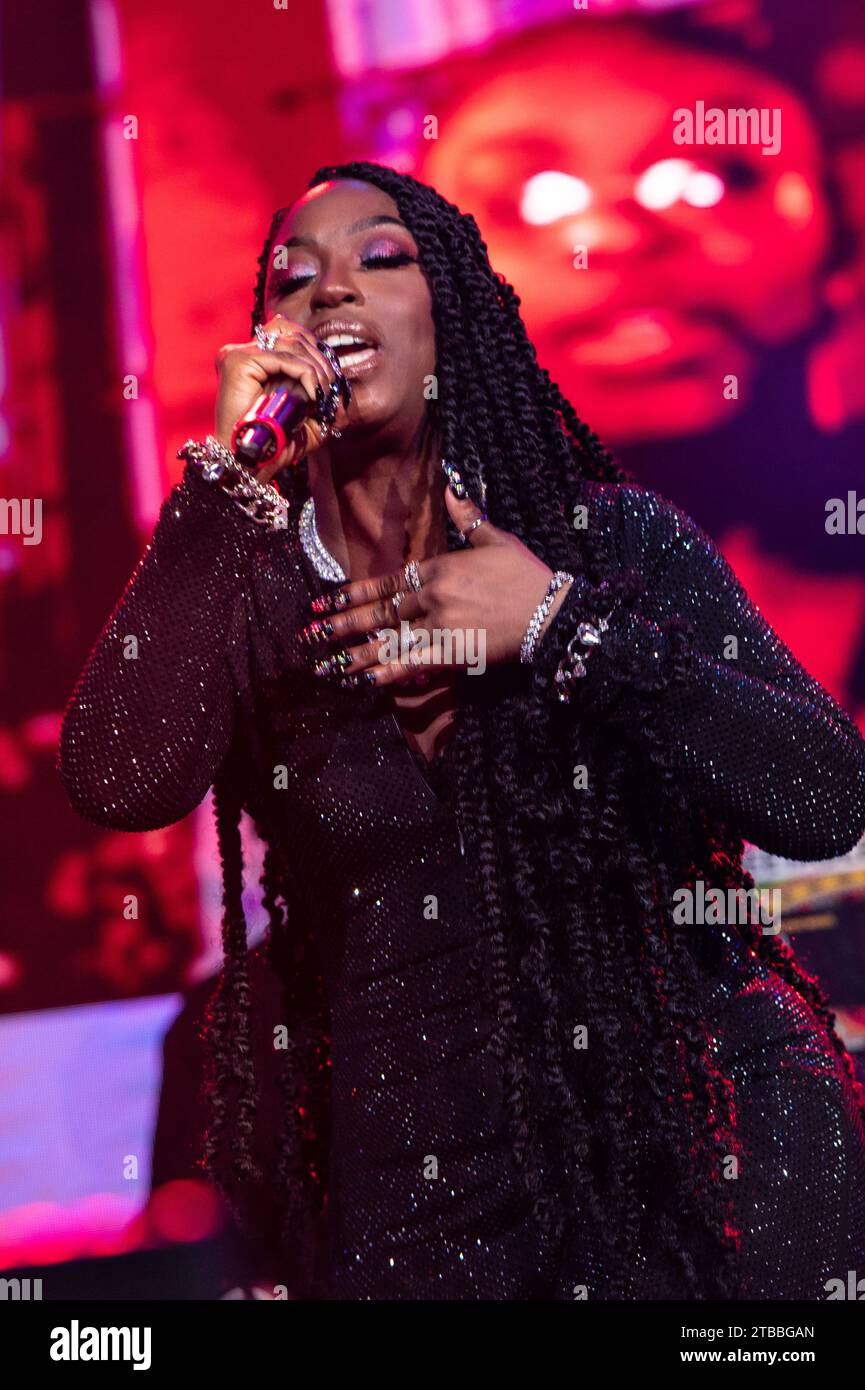 Queenie mc hi-res stock photography and images - Alamy