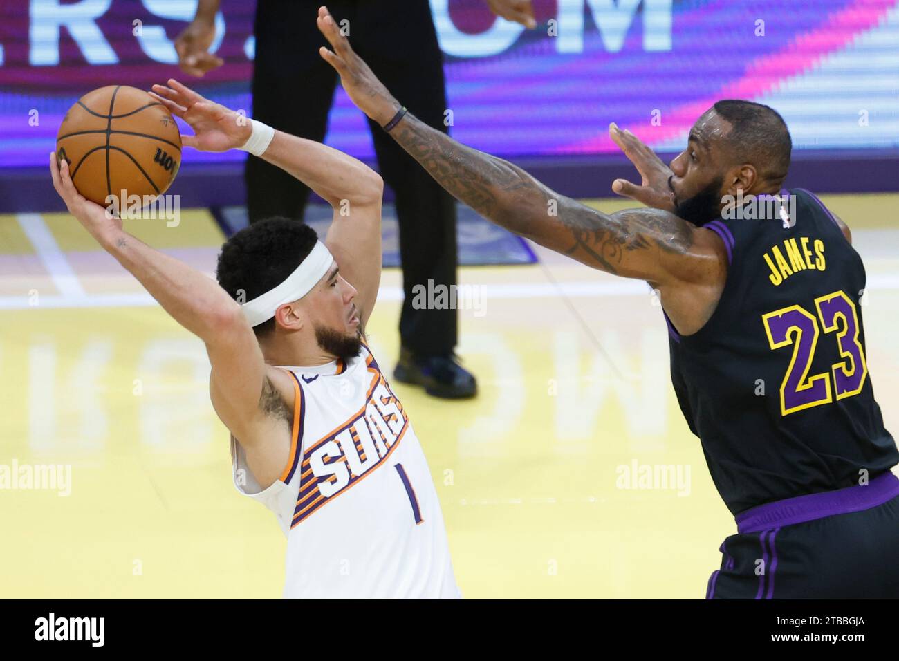 Devin booker 2023 hi-res stock photography and images - Alamy