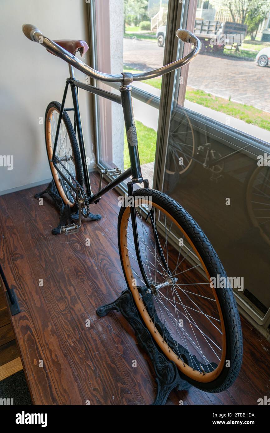 The Historic Bike Shop, The Wright Cycle Company Complex in Dayton Ohio Stock Photo - Alamy