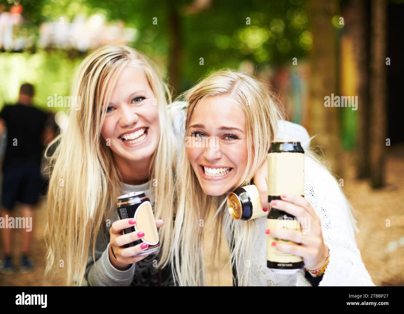 Girl drunk outdoor hi-res stock photography and images - Alamy