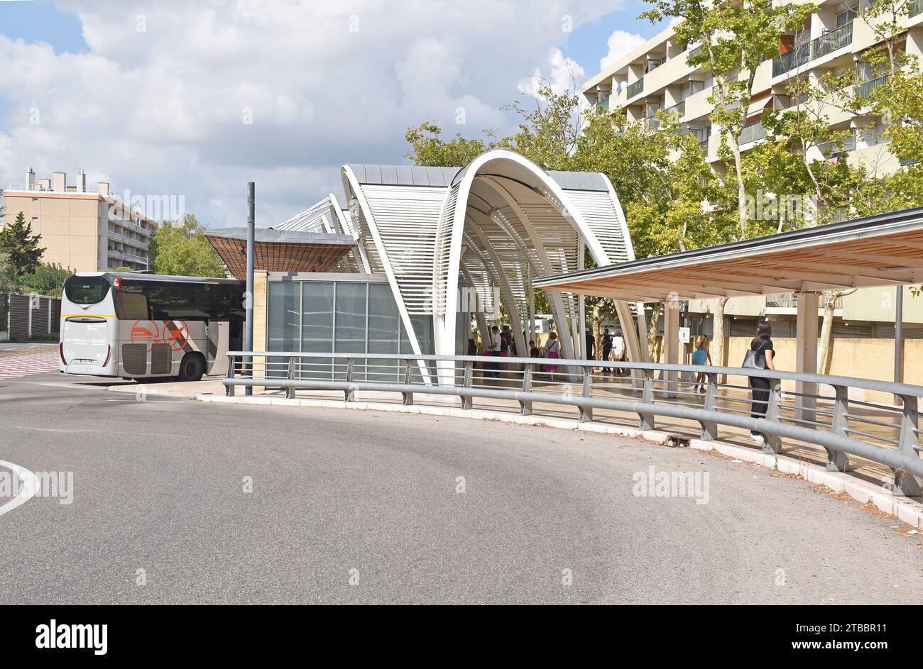 Delicate steel arches hi-res stock photography and images - Alamy