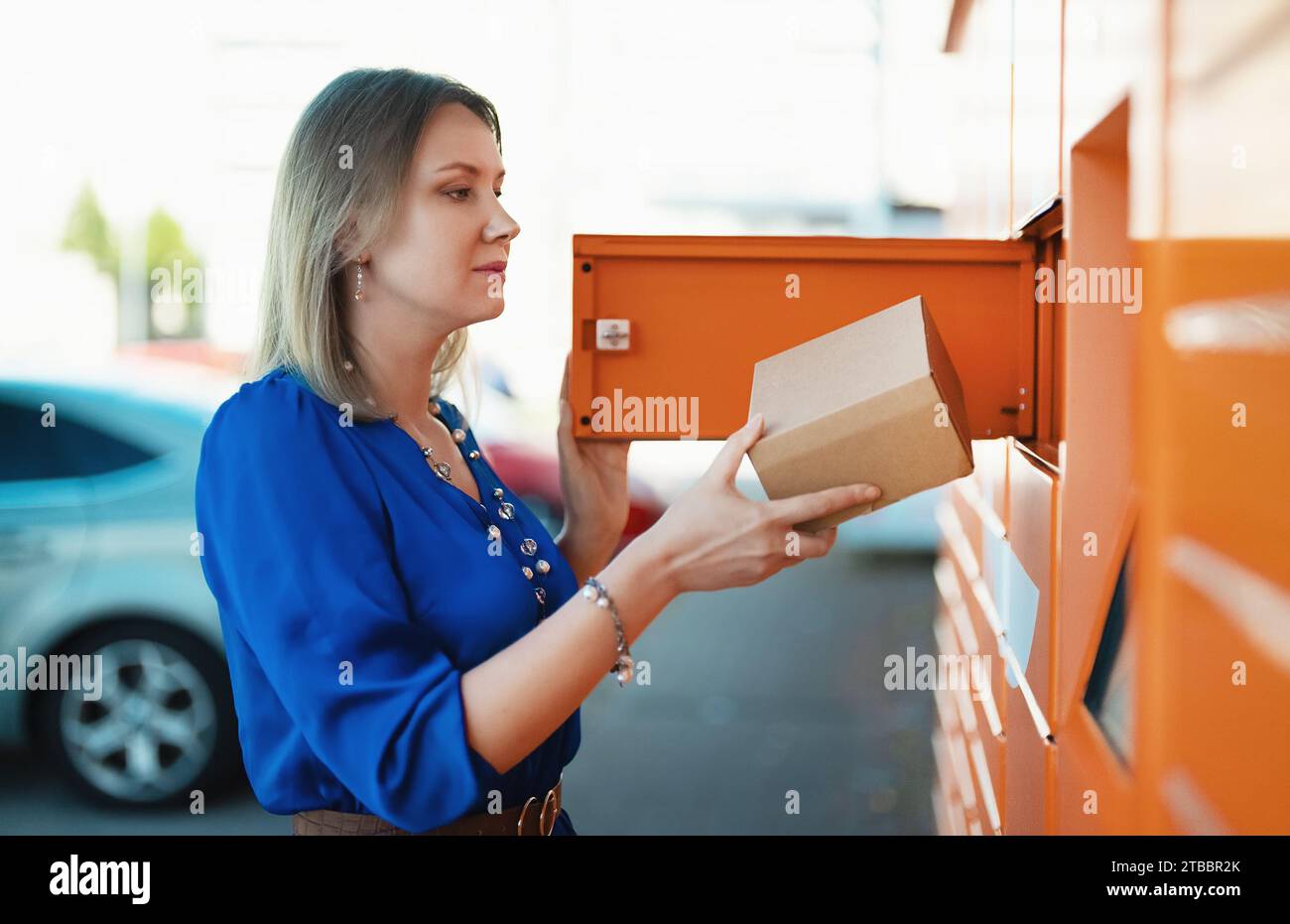 Pos terminal machine hi-res stock photography and images - Alamy