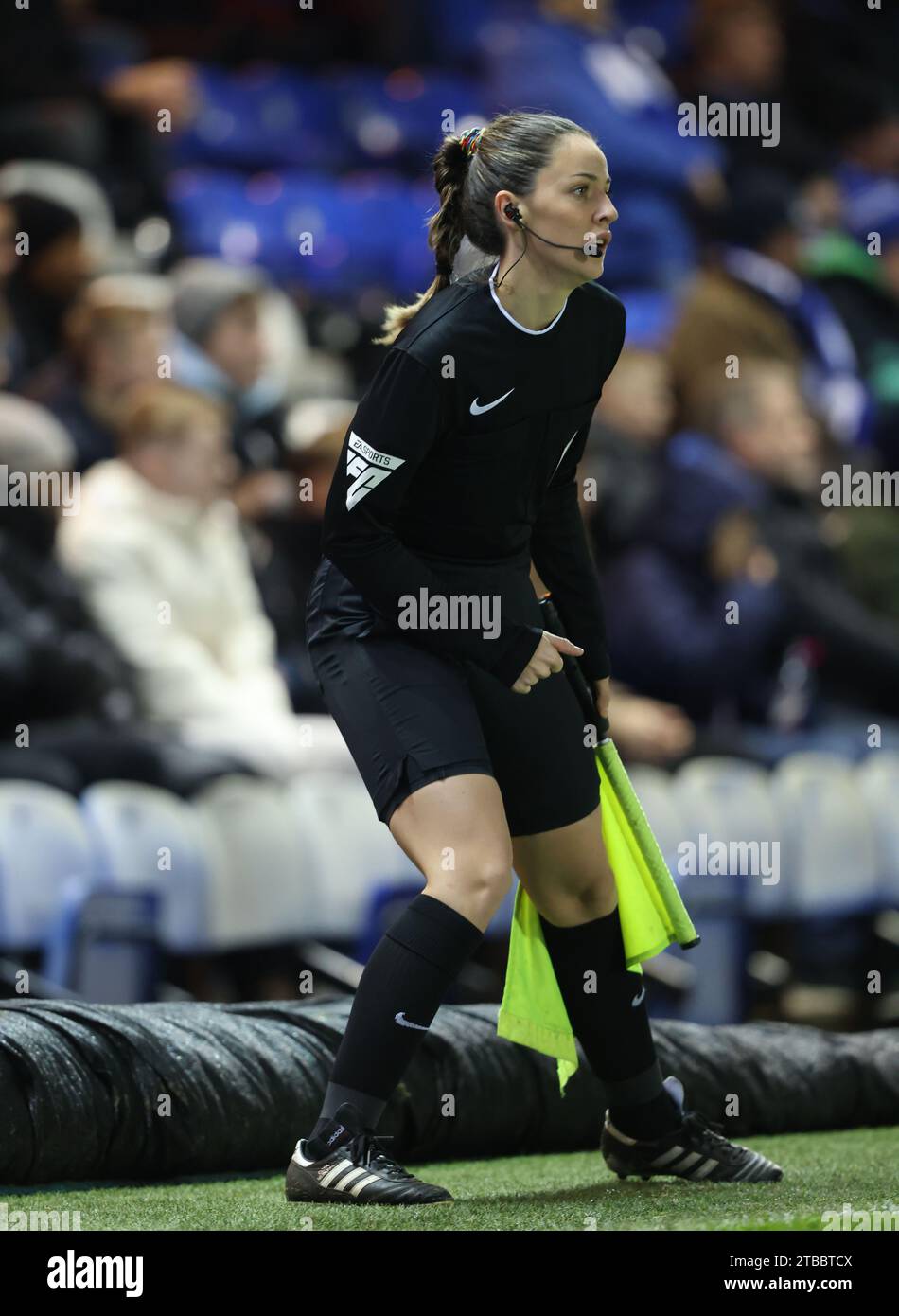 Peterborough, UK. 05th Dec, 2023. Emily Carney assistant referee at the ...