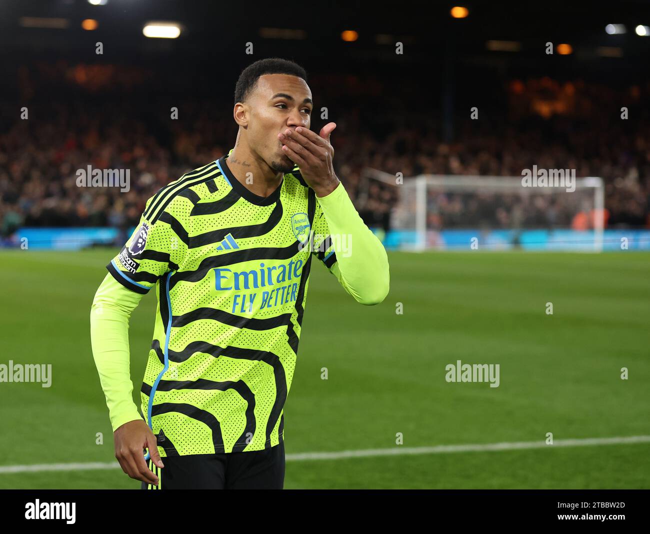 Luton arsenal hi-res stock photography and images - Alamy